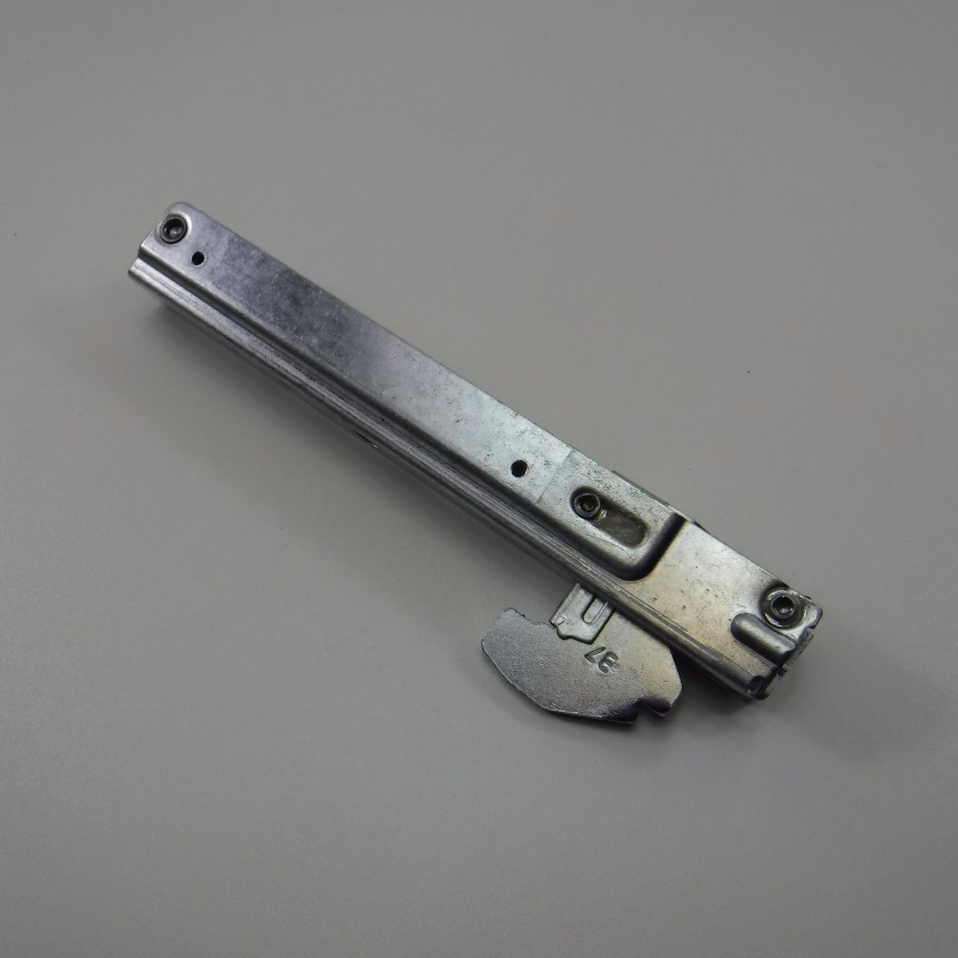 Smeg Cooker / Oven Door Hinge 931330960